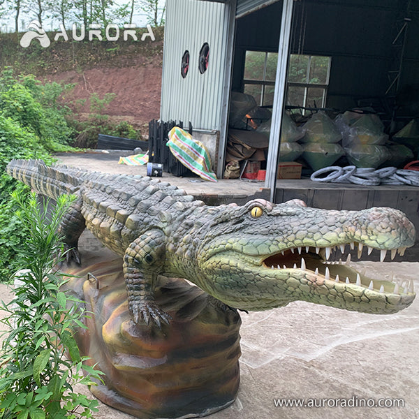 Robotic Lifesize Animal Alligator for Animal Lantern Exhibits