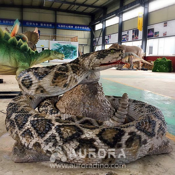 Giant Animatronic Rattlesnake Animal Model